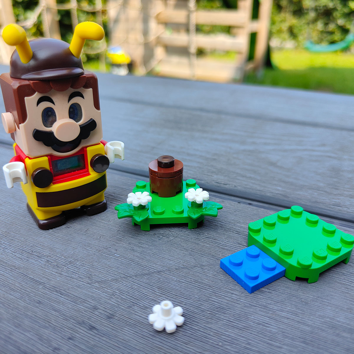 Review: LEGO 71393 Bee Mario Power-Up Pack - GadgetGear.nl